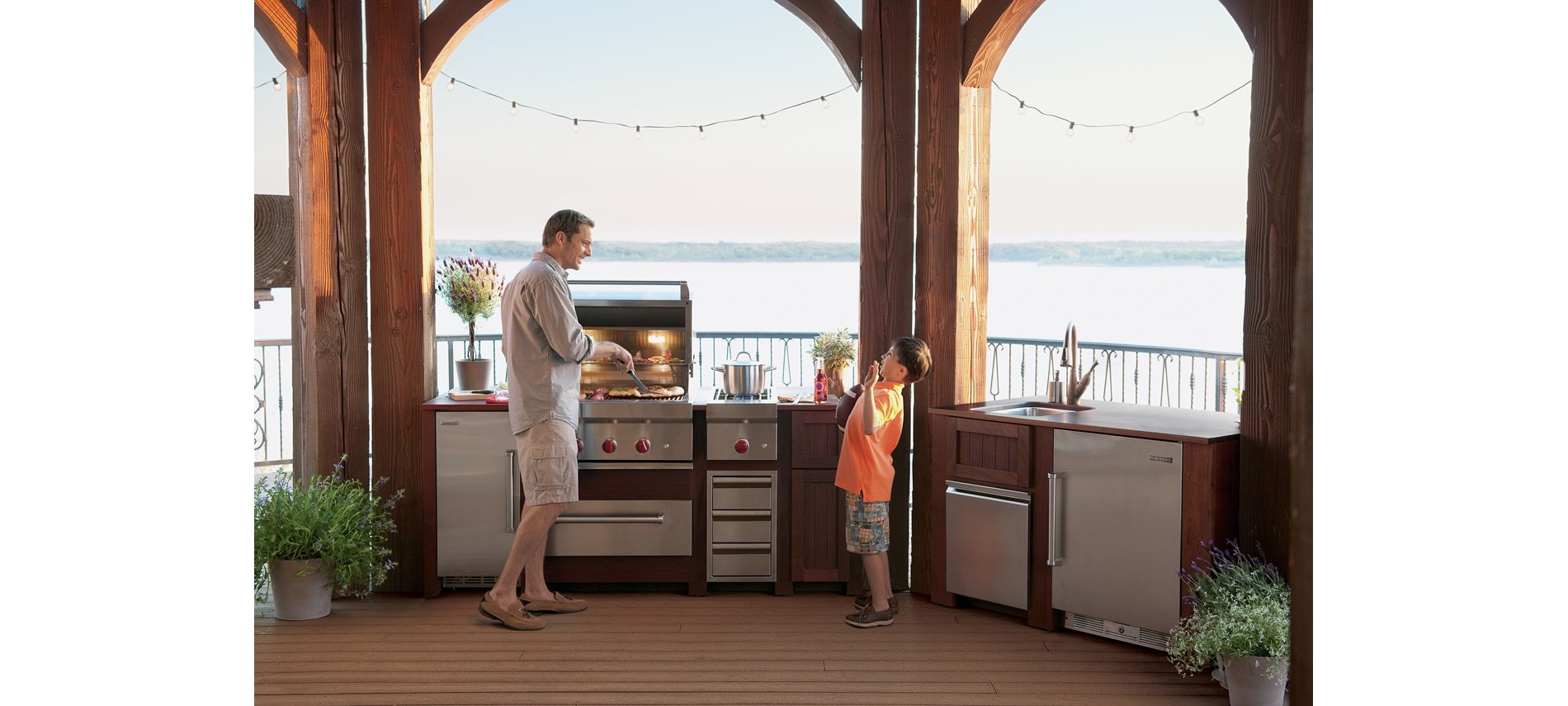 76 cm Outdoor Gas Grill | ICBOG30 | Wolf Appliances